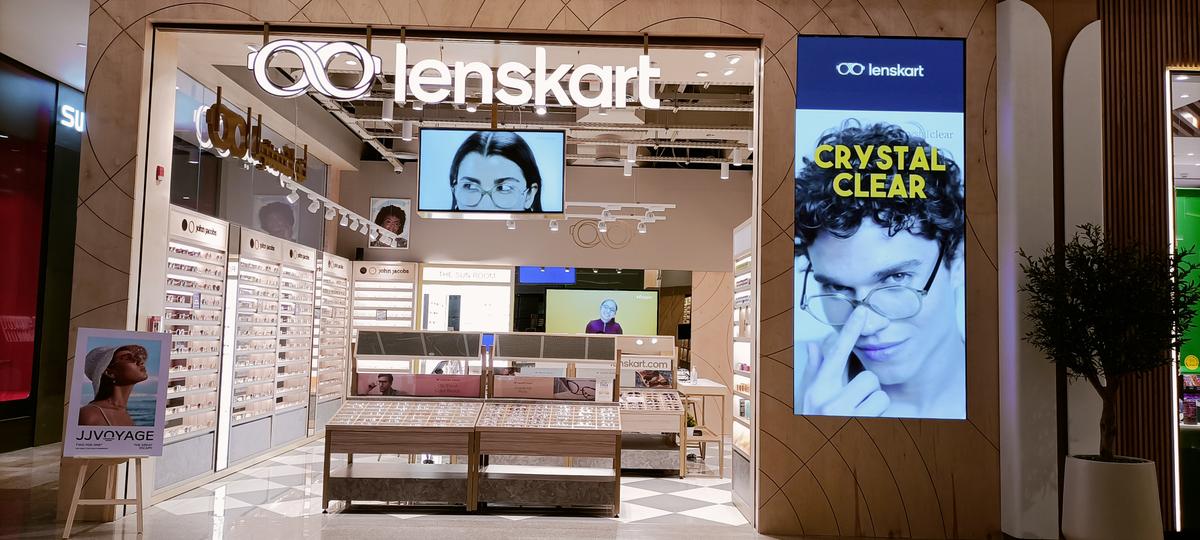 Lenskart : Optician Near Me | Lenskart In Dubai Mall, Dubai - 49776