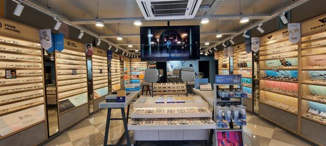Lenskart : Optician Near Me | Lenskart In Vijayanagar RPC Layout ...
